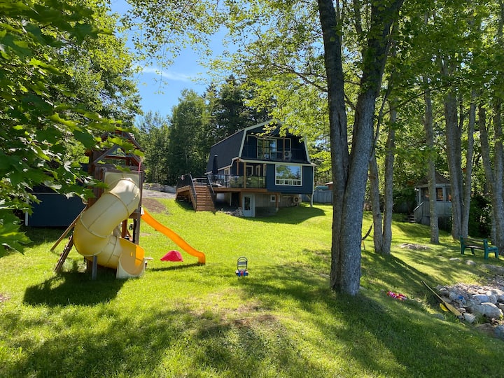 The Lake House - 4bdrm, 2bath - On Lake Torment - Nova Scotia