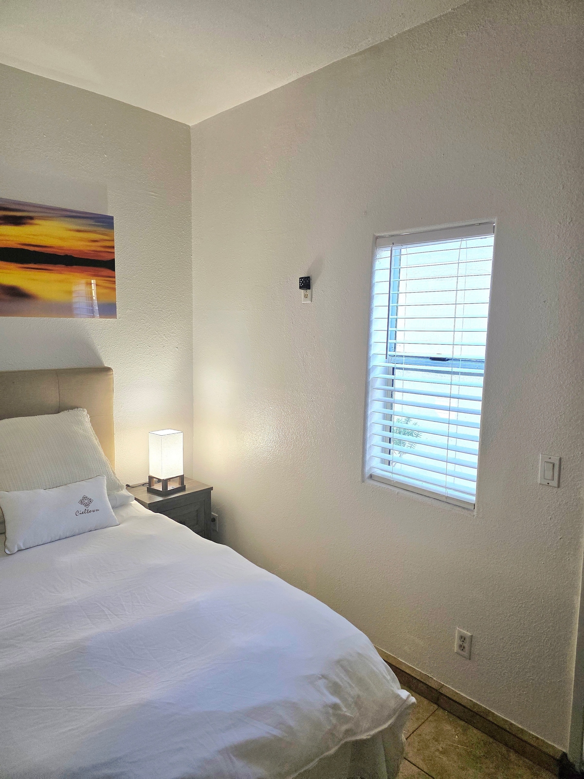 Maxwell's en Sunset Island - Departamentos en renta en Huntington Beach ...