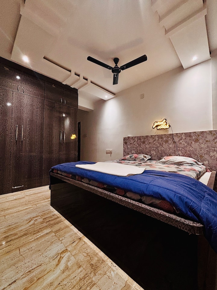 Couple Friendly-cheap & Luxury With Kitchen - Ranchi