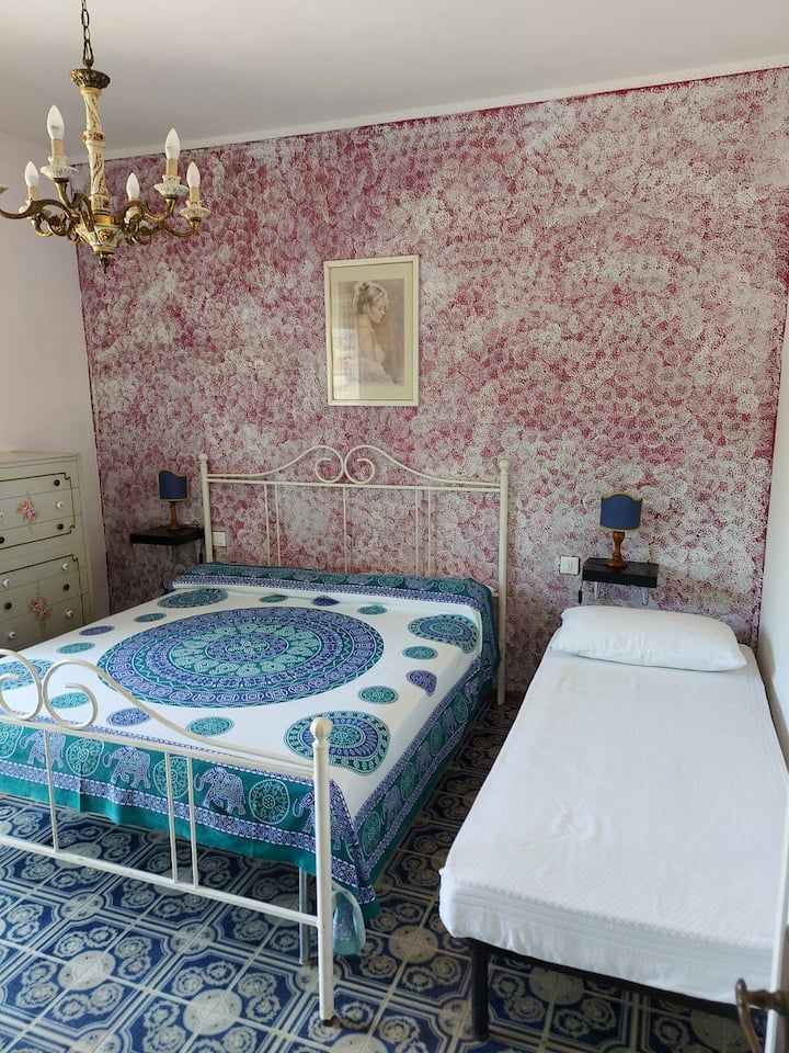 Spacious Apartment Near The Sea In Follonica - Follonica