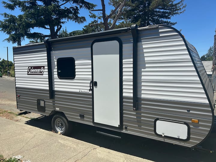 Cozy Camper 5 Min To Six Flags, Near Napa & Sf! - Vallejo, CA