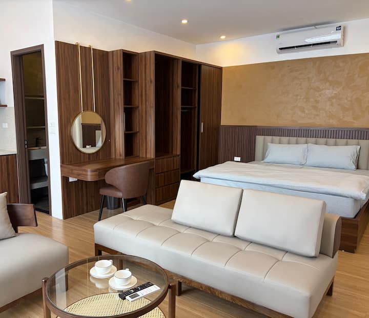 Kim Villa With Beautiful Garden - Vietnam