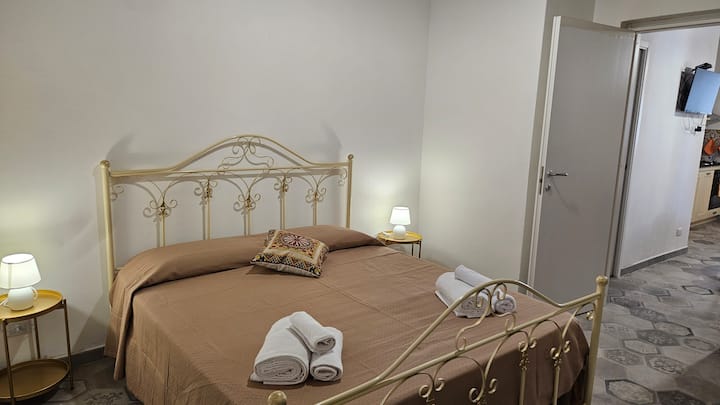 Jasmine House Ustica Heart - Ustica