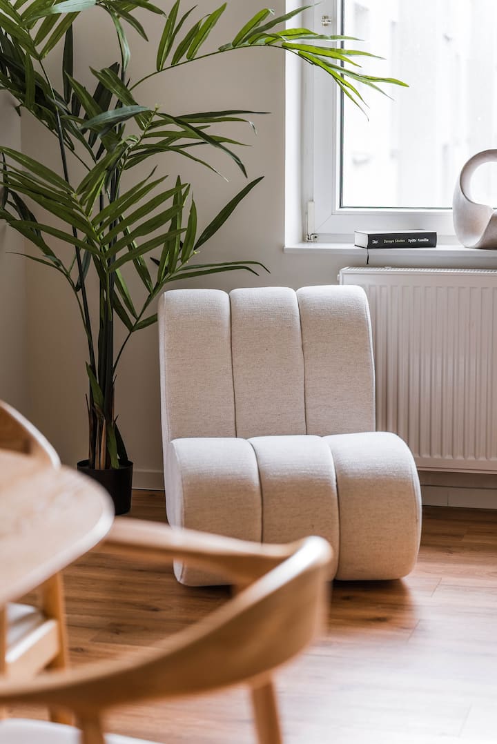 Apartment By The French Garden | 3 Br | Breakfast - Celle