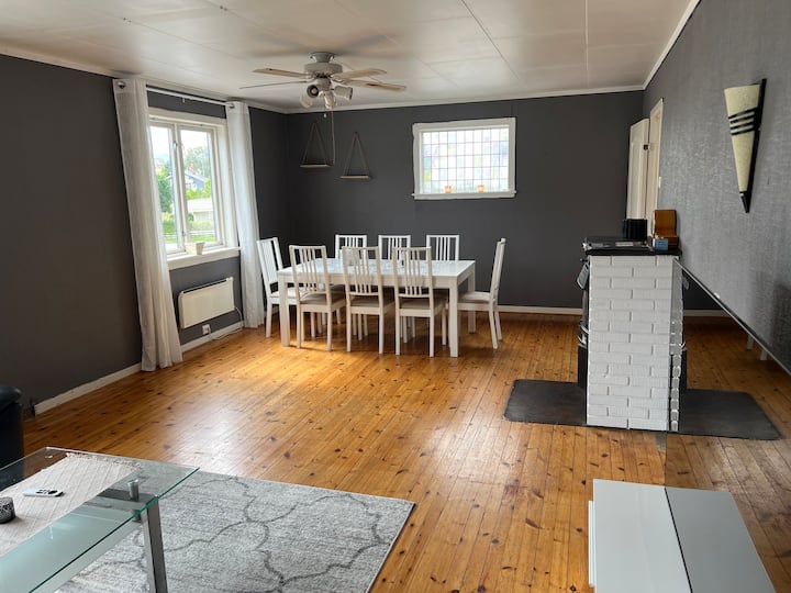 Stor Leilighet Sentralt I Spjelkavik - Alesund