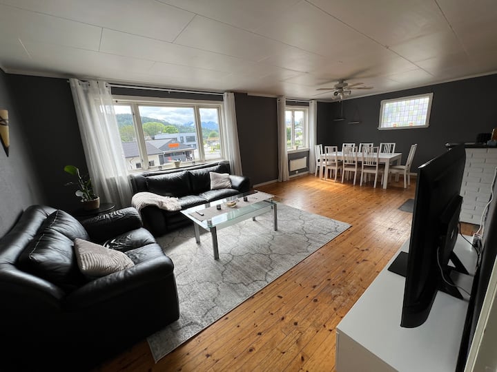 Stor Leilighet Sentralt I Spjelkavik - Ålesund