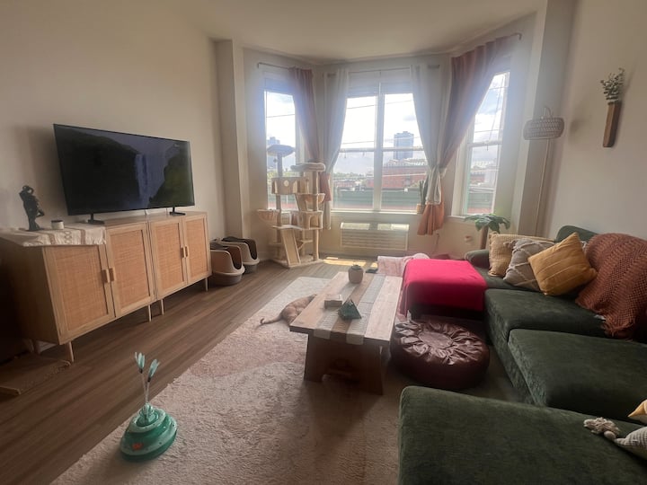 Cozy Couch 28 Day Stay—2 Path Stops To Manhattan! - Jersey City, NJ