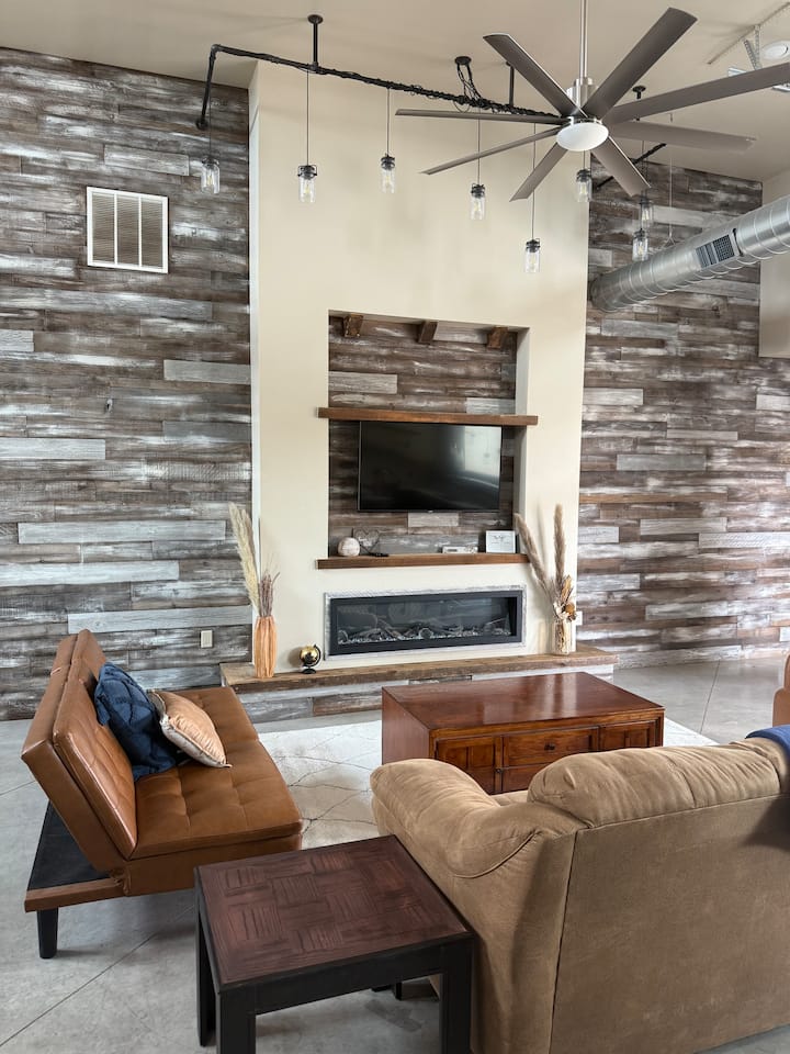 Casa Sonoma Ranch Modern Farmhouse W Hot Tub - Las Cruces, NM