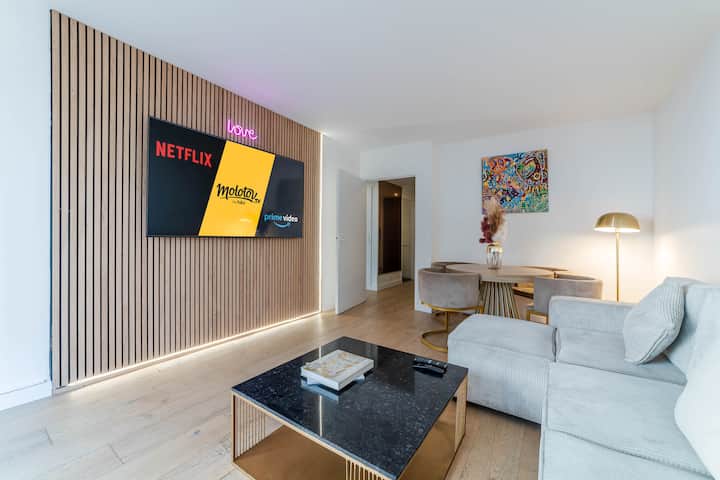 6p - Avenue Des Champs ÉLysée - Moderne - Paris