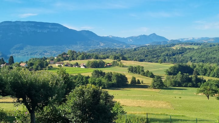 Appartement Vue Lac Accès Piscine - Lac d'Aiguebelette