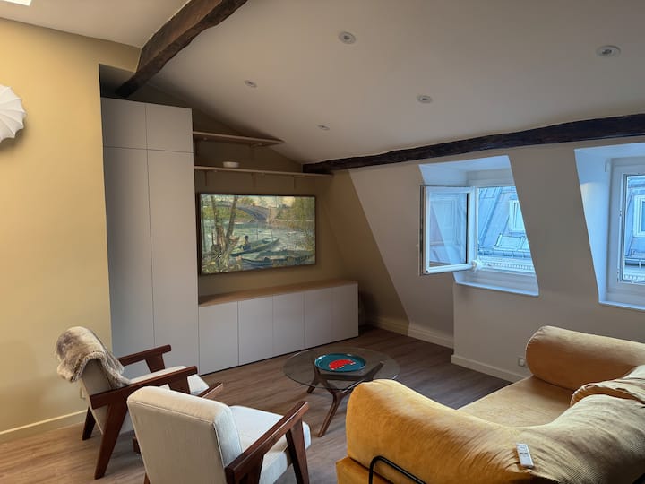 70m2, Idéalement Situé En Plein Centre - Paris