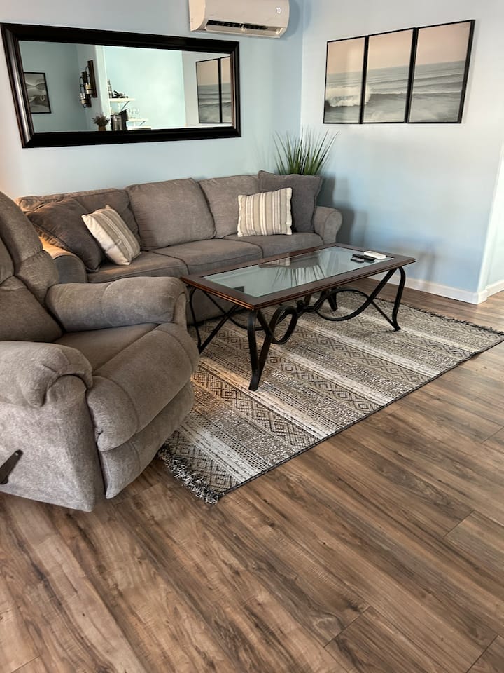 Cozy Lake House - Lake Elsinore