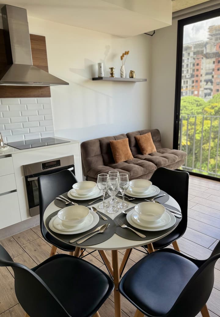 Hermoso Apartamento Eon Zona 10. Piscina/jacuzzi. - Ciudad de Guatemala