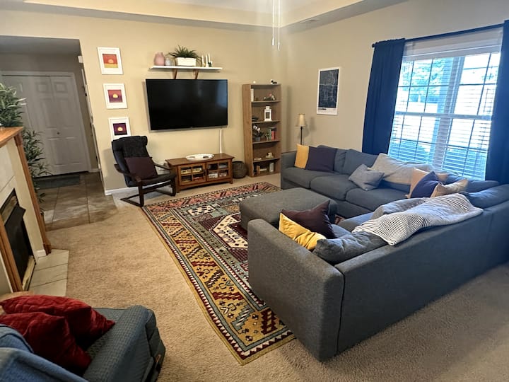 Home In Columbia - Columbia, MO