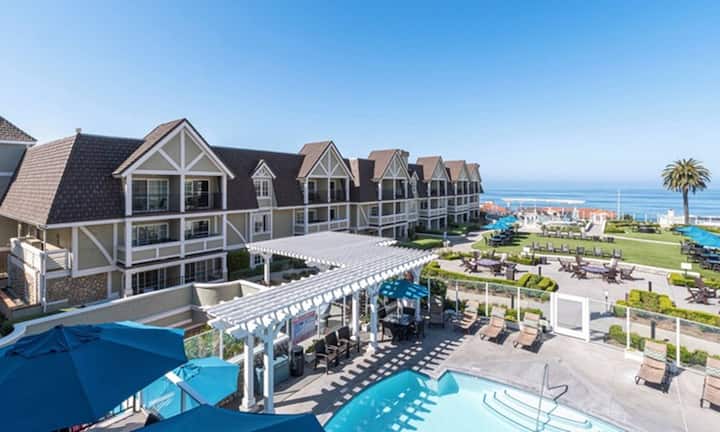 Beach Resort Carlsbad - Carlsbad, CA