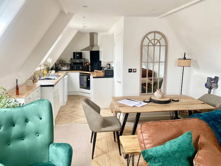 Tenby Flat By Station • Dog & Family Friendly - Tenby