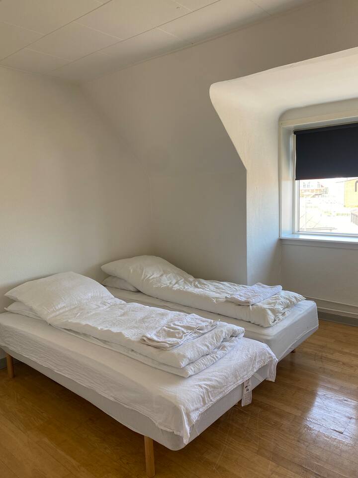 Stor 4 Værelses Tæt Færgen - Hirtshals