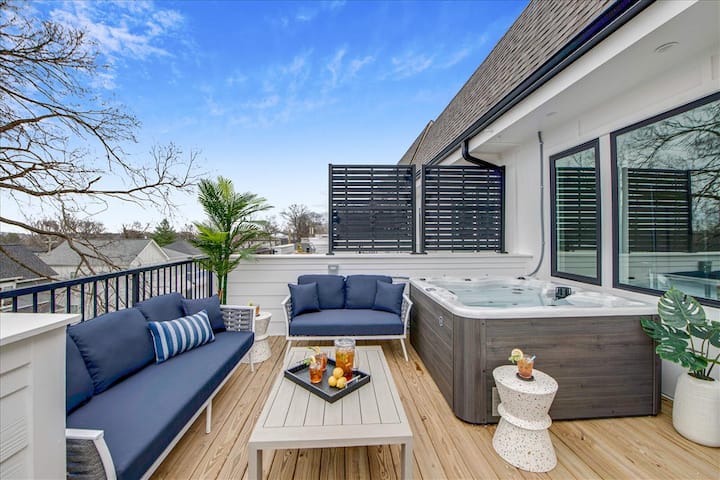 Rare 8br Nashville Combo | 2 Decks: Hot Tub-grill - Nashville, TN