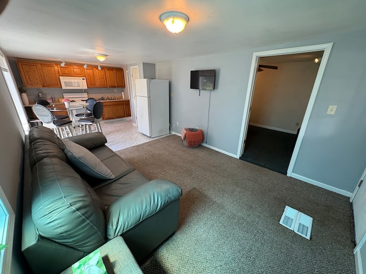 Downtown Saratoga Apt. - Saratoga Springs, NY