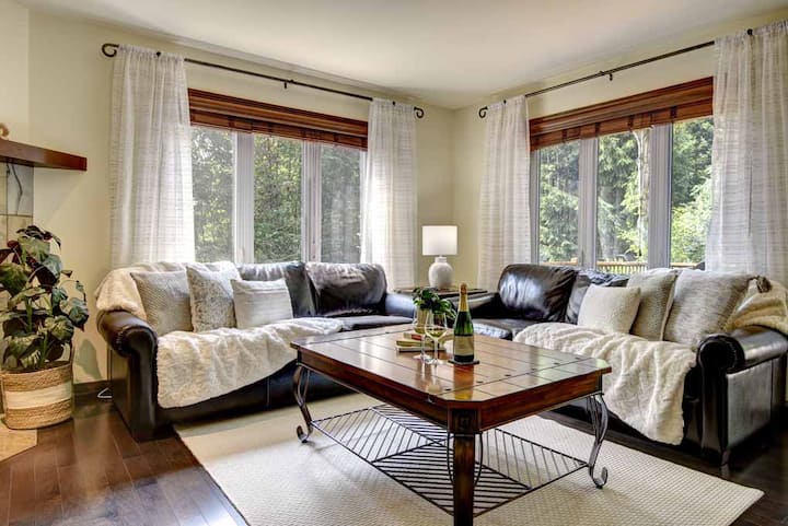 Top Location! Chalet On The Golf | Swimming Pools - Mont-Tremblant