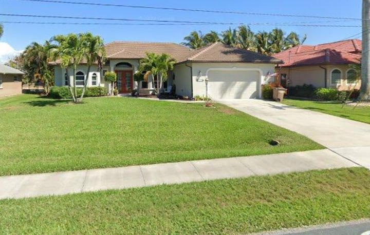 Spacious Sw Cape Coral Home - Cape Coral, FL