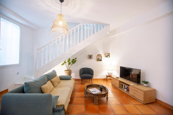 Charmante Maison En Centre Ville, Accès Privatif - La Ciotat