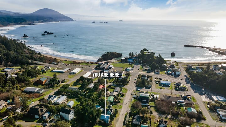 #Stayinmydistrict Starfish Coastal Getaway - Port Orford, OR