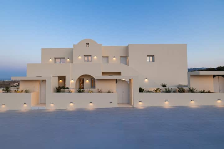 Azure Escape-amarildo - Santorini