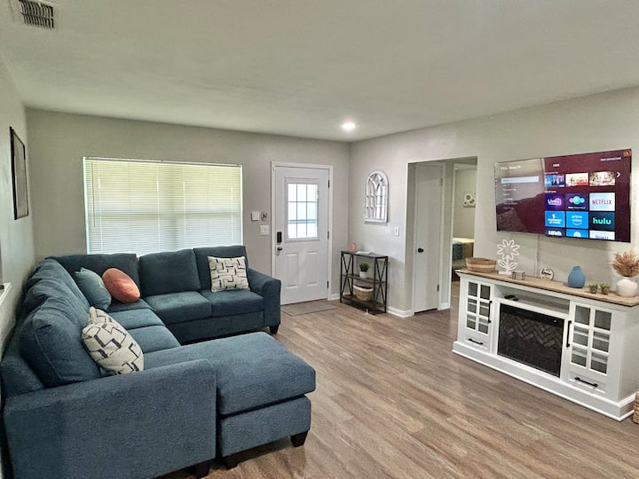 Inverness Gem! Sunroom. Grill. Garage. Renovated. - Inverness, FL