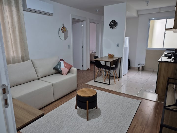 Apartamento Aconchegante! Avenida Duque De Caxias. - Pelotas