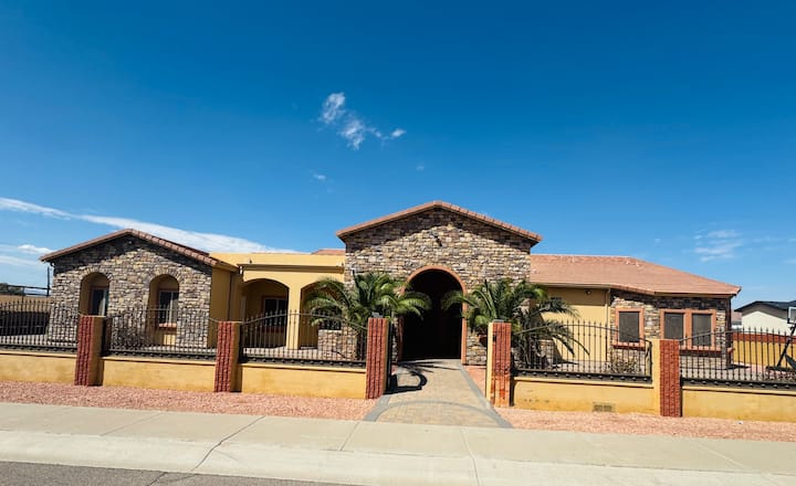 Welcome To Avondale Desert Retreat - Avondale, AZ