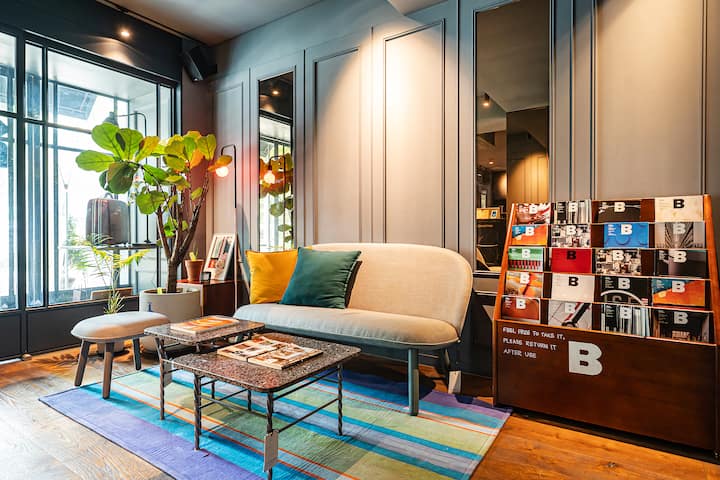 부티크 호텔/2호선 신림, 신대방역/ 시몬스 침대/ S / 금연룸 - Seoul