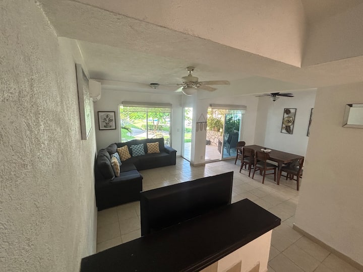 Linda Villa Cerca Del Mar Con Alberca Y Seguridad - Acapulco