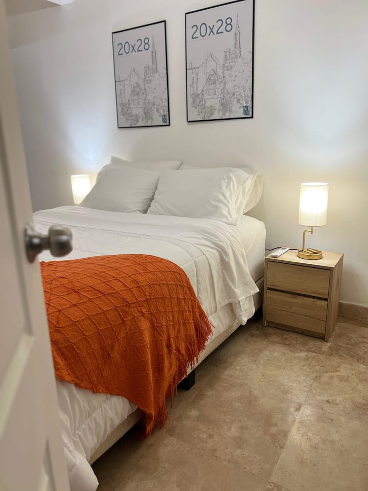 Tu Descanso Frente Al Consulado. - Hermosillo