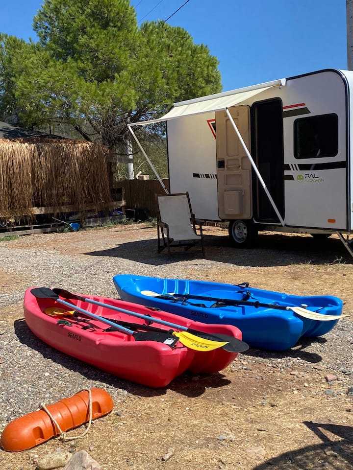 Denize Sıfır Karavan Oteli - Ayvacık