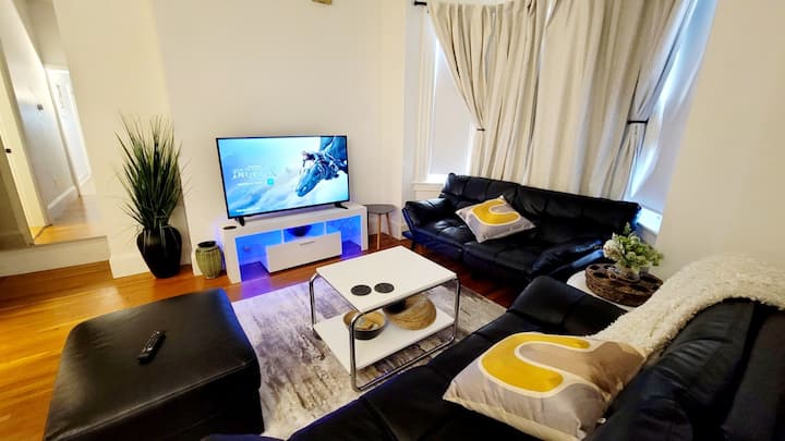 2br Cozy & Modern. Prime Spot - Brandeis University, Waltham