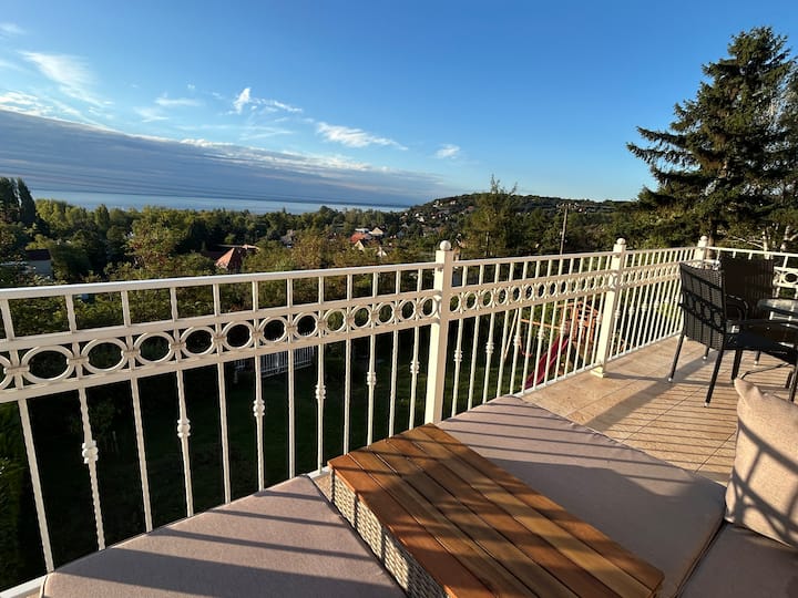 Balatonalmádi Home With Panorama - Veszprém