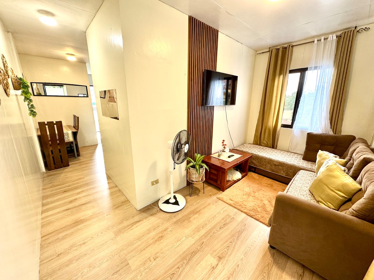 Near Burnham Park With Fireworks Balcony View - Guest houses for Rent ...