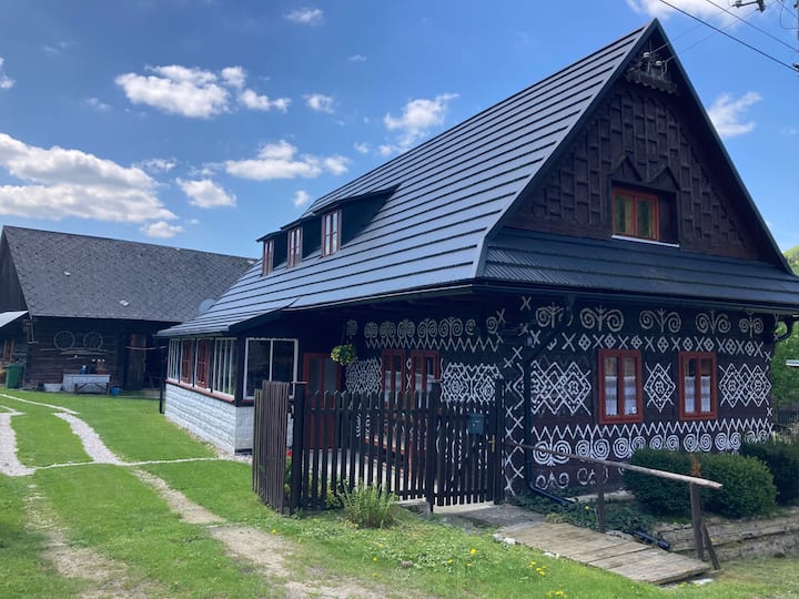 Traditional Wooden House ČIčmany - Rajecká Lesná