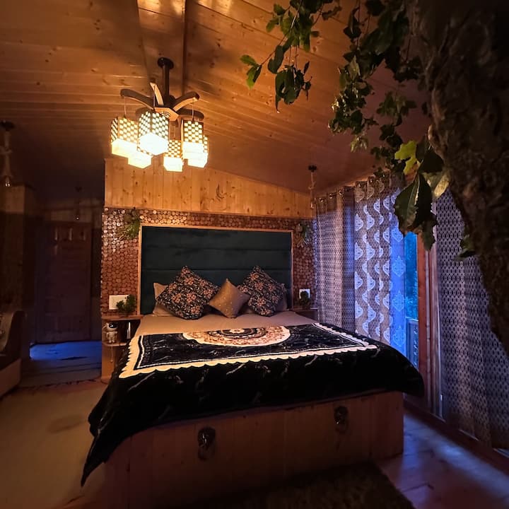 Jacoozi + Moutain View - Mandi