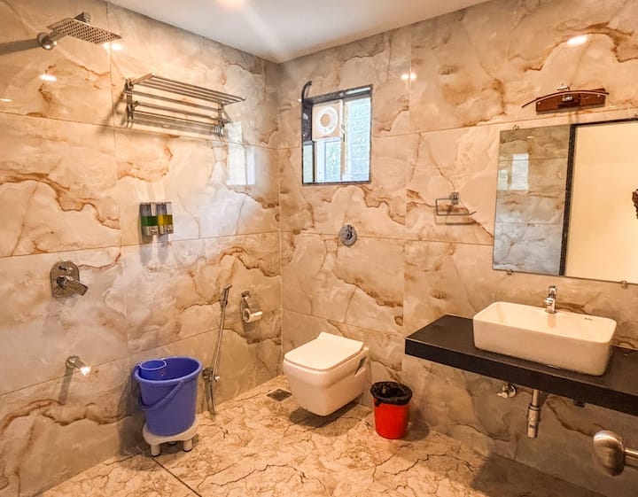 2 Bed Room & Hall - 2nd Floor - 마하발레슈와르