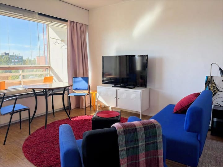 Kiva Ylimmän Kerroksen Yksiö Louhelan As. Lähellä - Helsinki Airport (HEL)