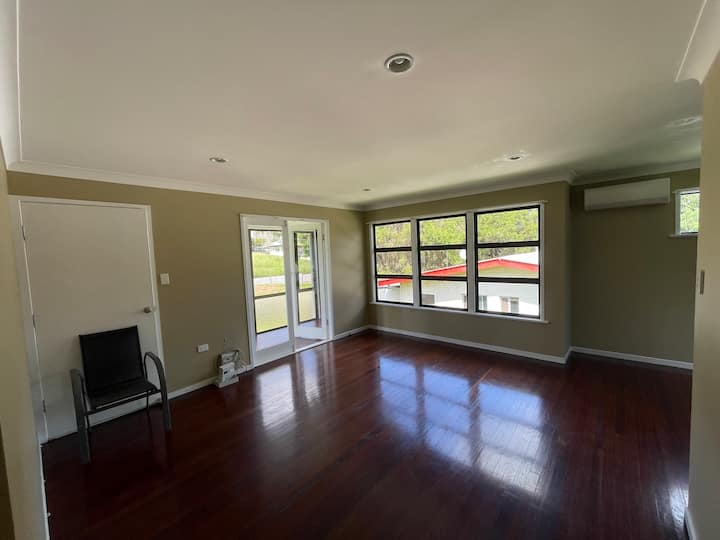West Ipswich Cottage 4 Rent. - Ipswich