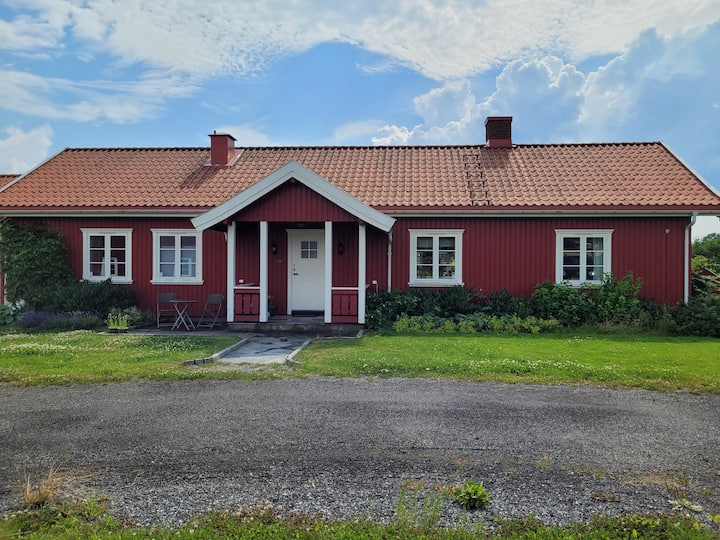 Hus I Landlige Omgivelser - Hvitsten