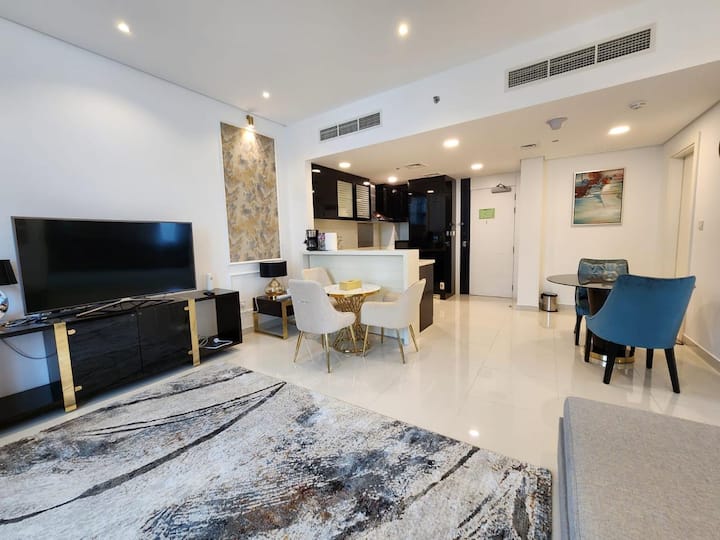 Modern Monastery 1 Br Business Bay - Dubai