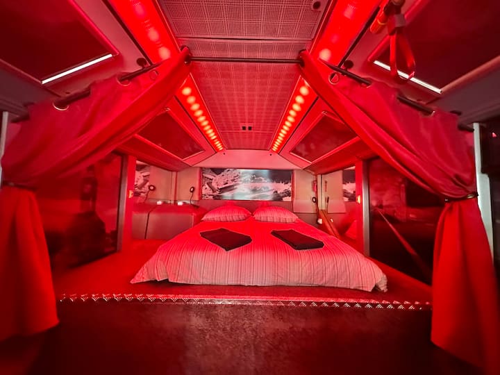 Nuit En Bus Insolite + Romantique Ou Familiale - Berck