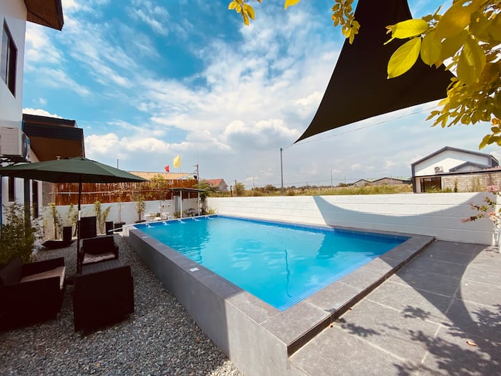 Private Pool Villa - Cabanatúan