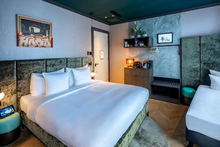 The Malcolm Triple X - Amsterdam