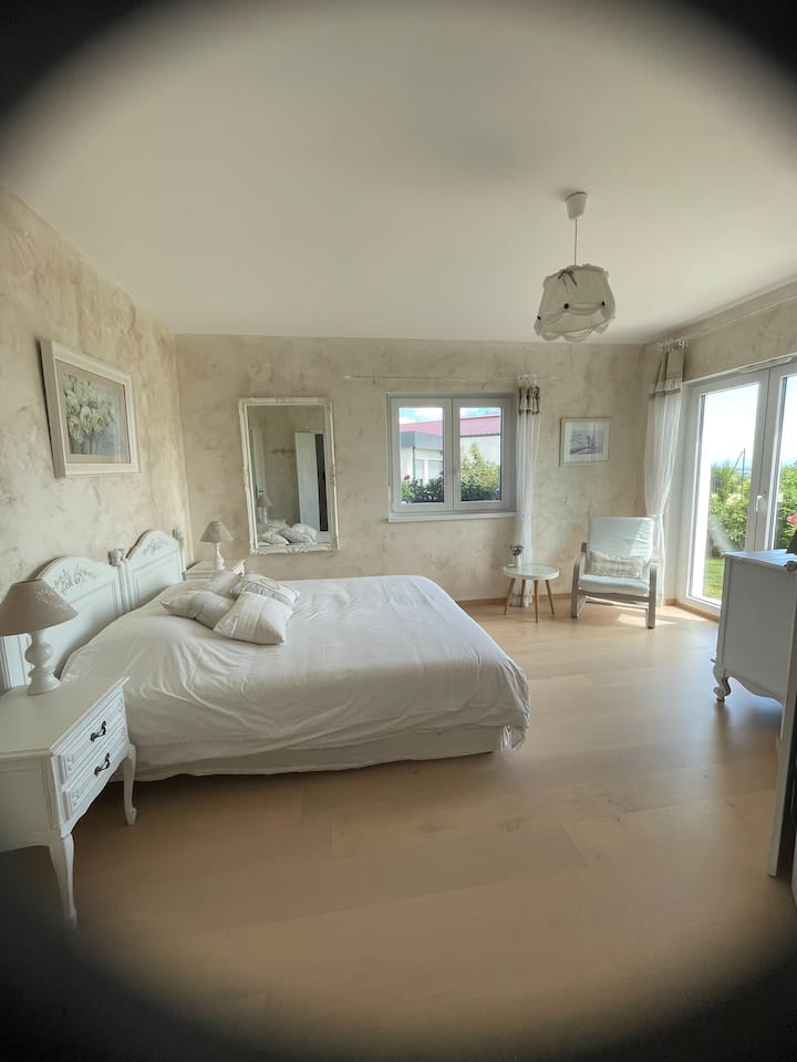 Chambre Cosy Avec Vue + Terrasse - Wissembourg