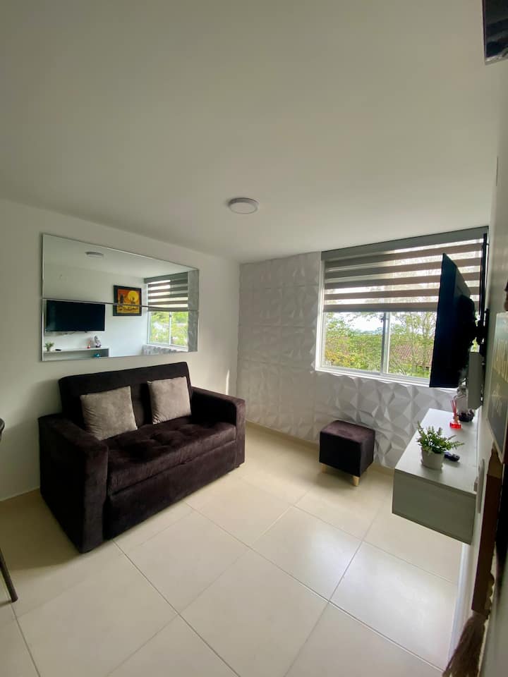 Aparta Estudio Con Wifi Y Parqueadero Incluido - Armenia, Colombia